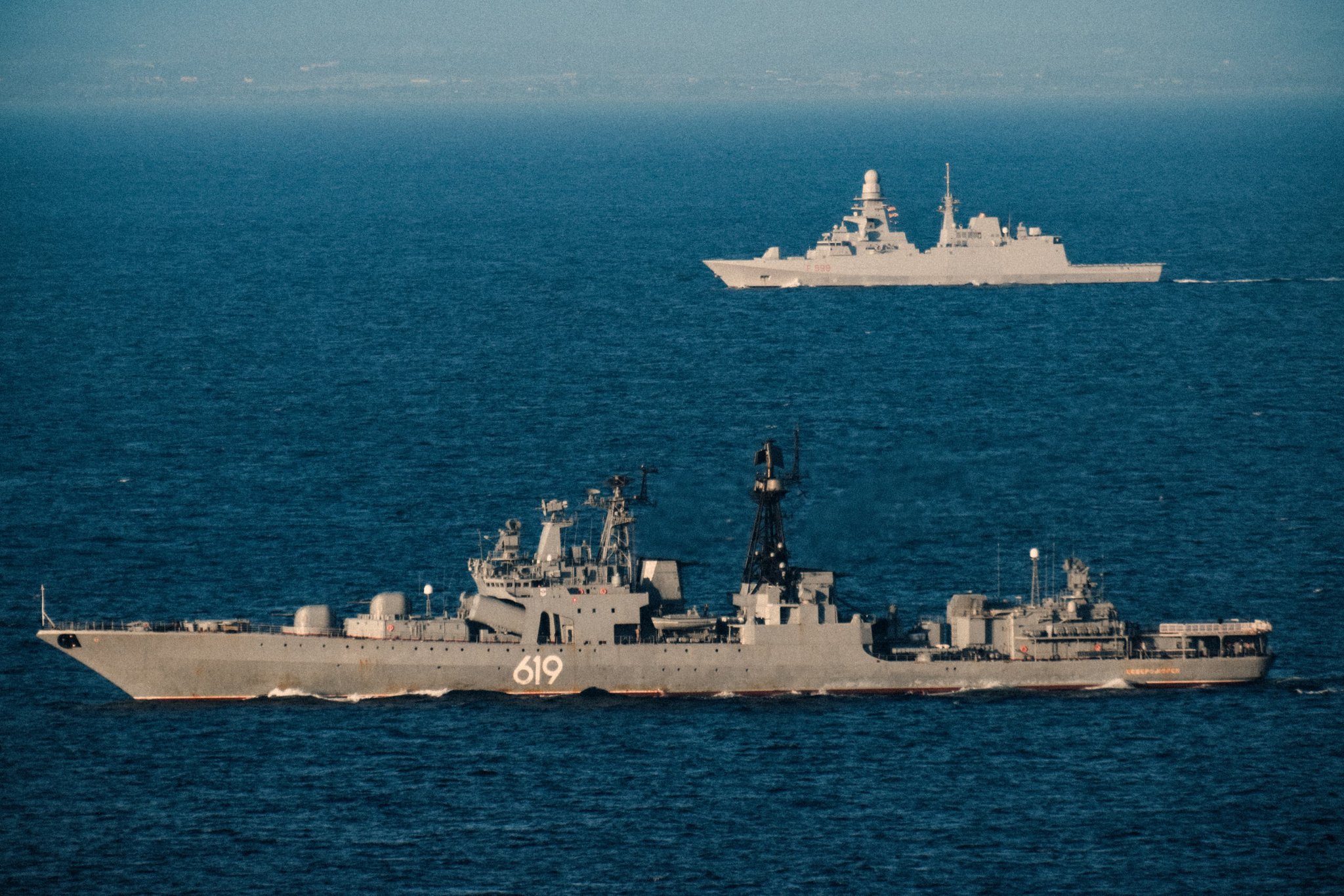 Russian “shadow fleet” activity off Sardinia puts NATO on alert - Decode39